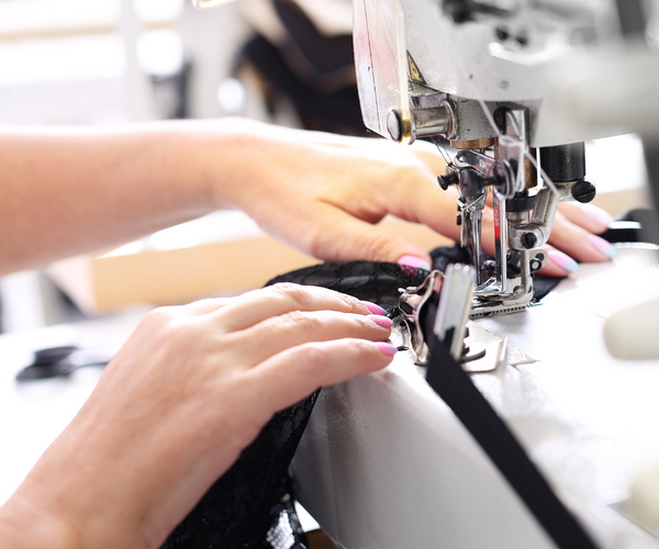 COSTURERA – Dulce Victoria Girls Boutique